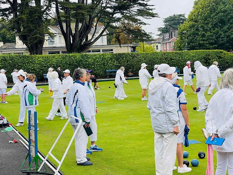 Devon Ladies V Section 6 – Babbacombe Bowling Club